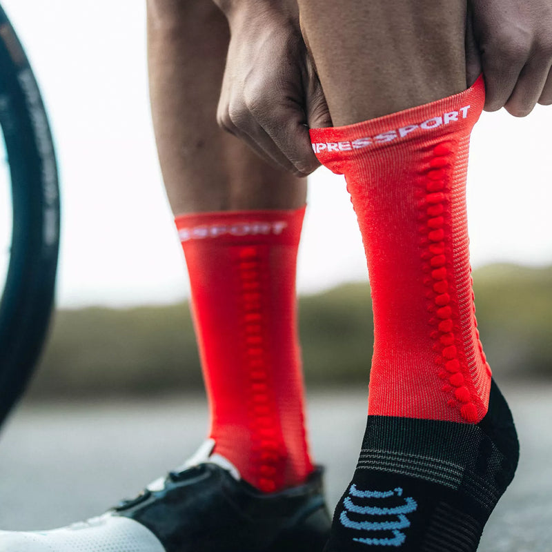 Compressport Pro Racing Socks v4.0 Bike Red Black